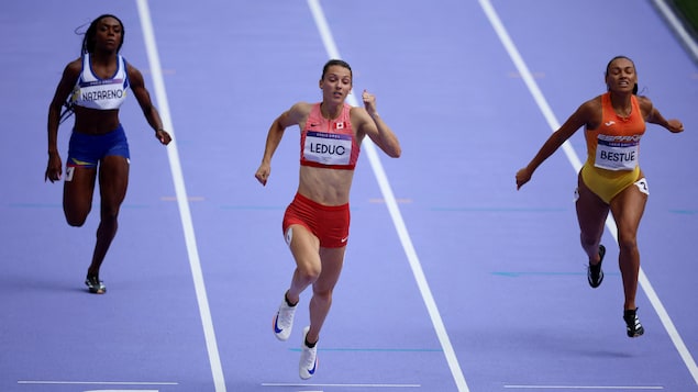 Audrey Leduc se qualifie pour les demi-finales du 200 m - Jeux ...