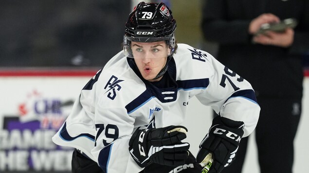 Ethan Gauthier quitte le Phoenix de Sherbrooke | Radio-Canada.ca