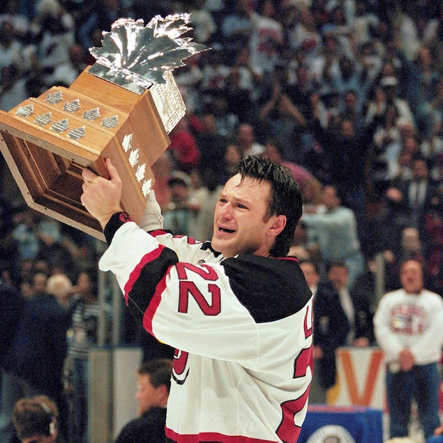 Décès de Claude Lemieux à 60 ans : le monde du hockey en deuil | En ...
