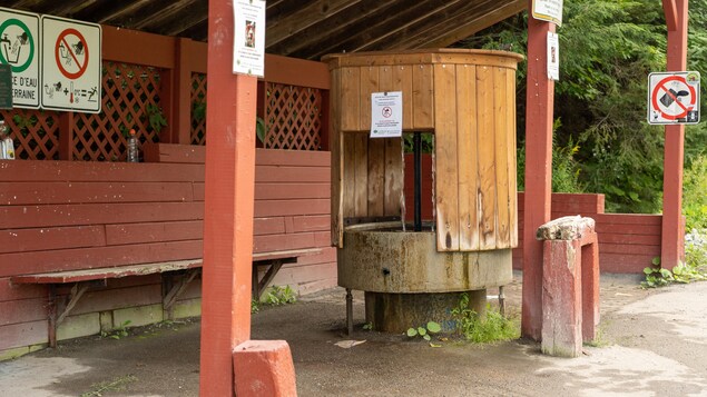 Un mois plus tard, l’eau de la source de Wakefield est toujours ...