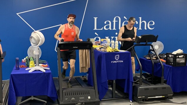 Des professeurs courent 200 kilomètres pour aider des étudiants | Radio ...