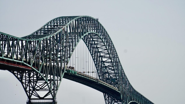 Une étude pour mesurer l’effet du vent sur la structure du pont ...