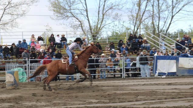 Le Festival western de Trois-Pistoles attire les foules | Radio-Canada