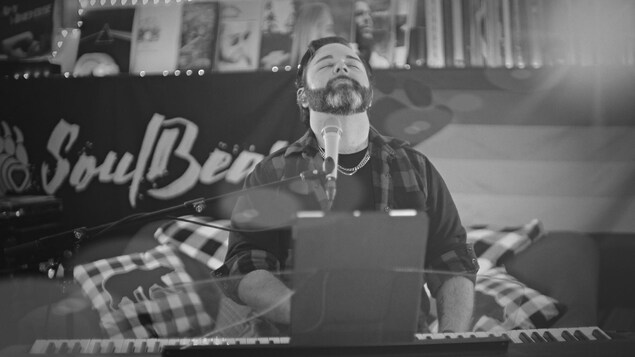 Avec SoulBear, David Grenon met son âme à nu | Radio-Canada