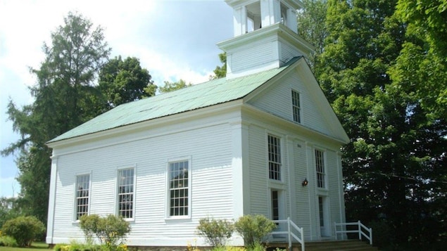 L'église universaliste d'Huntingville, la plus ancienne du Québec ...