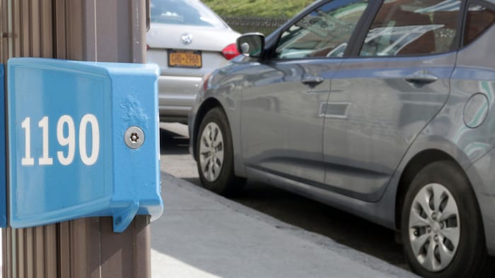 Des amendes de stationnement 50 % plus coûteuses à Québec | Radio-Canada