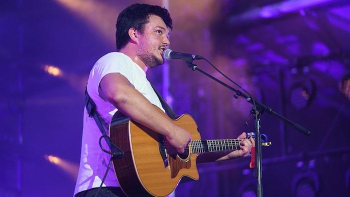 Prévention du suicide : un spectacle bénéfice d’Émile Bilodeau à La ...