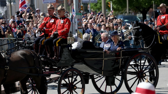 La petite histoire beauceronne du landau officiel du Canada | Radio-Canada