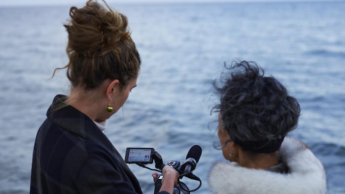 Twice Colonized : l’activiste inuk Aaju Peter dans tous ses états ...