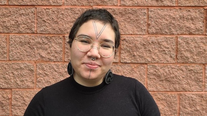 Perpétuer l’art du tatouage traditionnel presque effacé par la ...