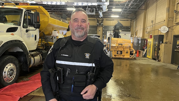 Quelle conduite adopter lors des déneigements? | Radio-Canada