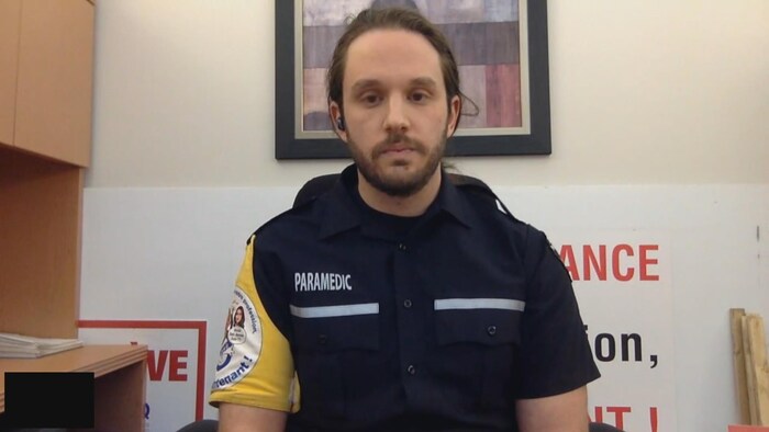 Les paramédics de l’Outaouais dénoncent les délais de prise en charge ...