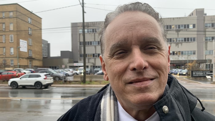 « Maladie mystérieuse du cerveau » : bras de fer sur la façon de ...