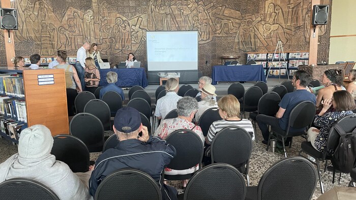 Le promoteur du projet de fonderie à Val-des-Sources tente d’apaiser ...