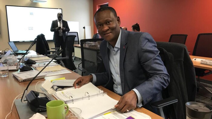 Alpha Barry, nouveau président du Conseil scolaire fransaskois | Radio ...