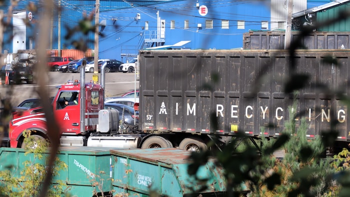 AIM admet avoir fait fonctionner son parc à ferraille de Moncton sans ...