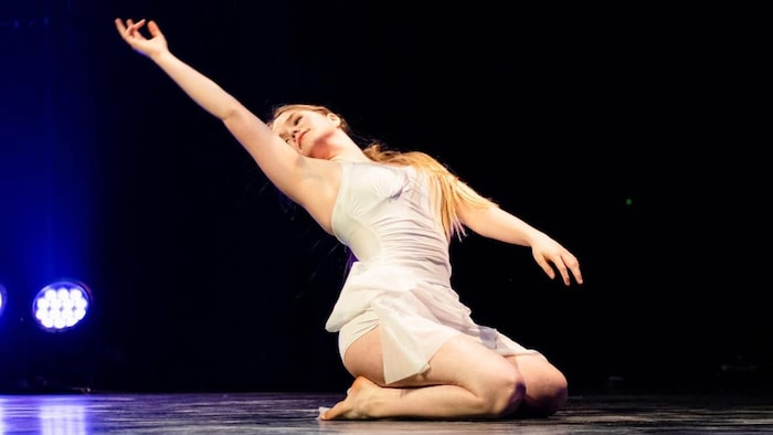 Une élève de Baie-Comeau réunit 50 artistes pour son premier spectacle ...