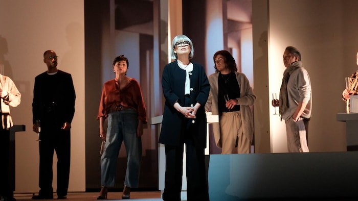 Anne Dorval en starchitecte dans la pièce Que notre joie demeure ...