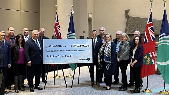 Des signes de rapprochement entre Queen’s Park et la Ville d’Ottawa ...