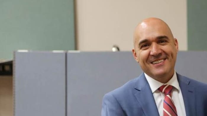 Un conseil scolaire en Ontario envoie un surintendant à Rome, à Berlin ...