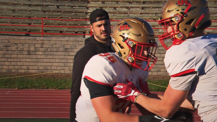 La NFL ou la retraite pour Antony Auclair | Radio-Canada