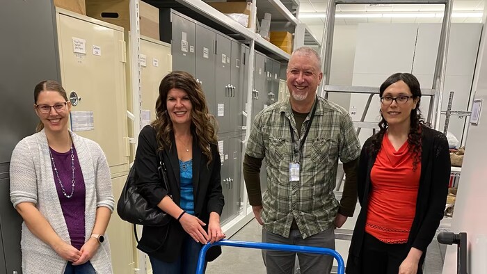 Un os de mammouth probablement vieux de plus de 10 000 ans découvert à ...