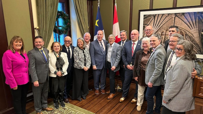 Des parlementaires acadiens à Ottawa lancent leur association | Radio ...