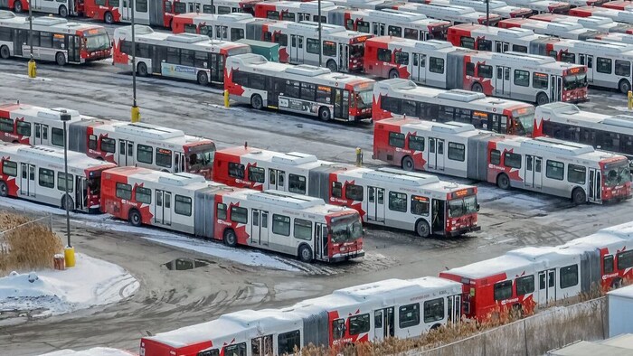 Visite du projet de transport en commun d’1 G$ à Ottawa | Radio-Canada