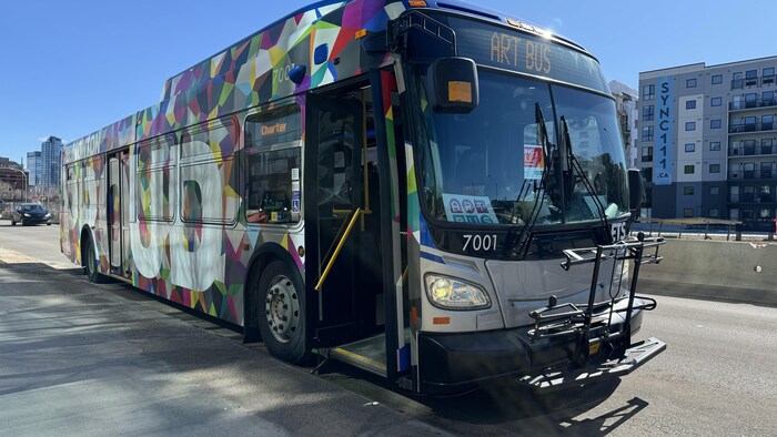Un autobus pour découvrir des galeries d’art à Edmonton | Radio-Canada