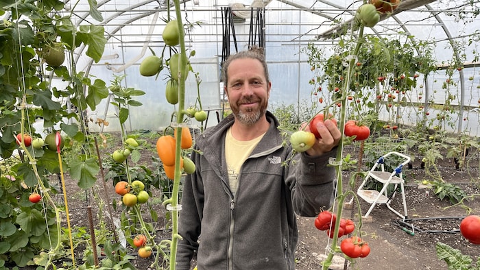 Des Anticostiens mettent le cap sur l’autonomie alimentaire | Radio-Canada