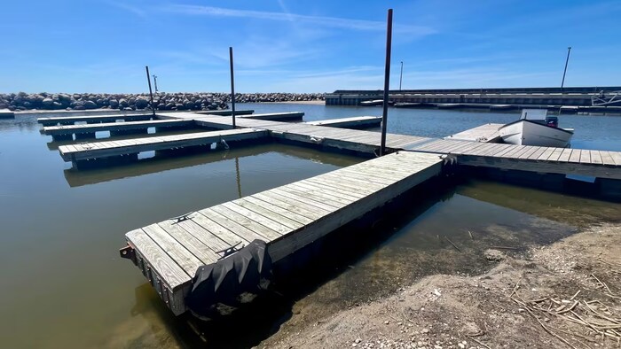Le bas niveau du lac Winnipeg pourrait ralentir les revenus d’Hydro ...