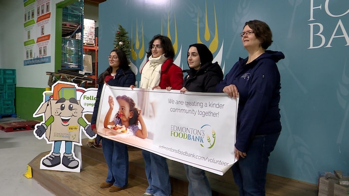 Trois adolescentes à la tête d’un organisme contre la précarité ...