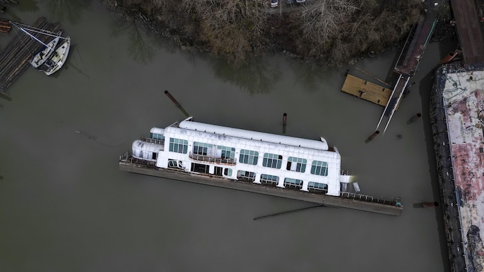 La McBarge d’Expo 86 a chaviré | Radio-Canada