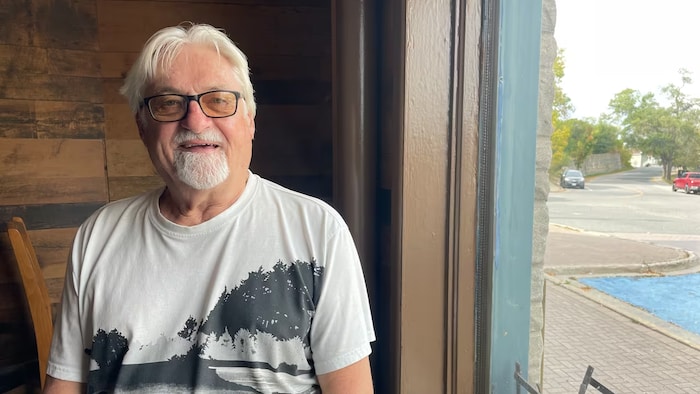 Crise du logement : une aubergiste choisit de louer ses chambres à long terme | Radio-Canada