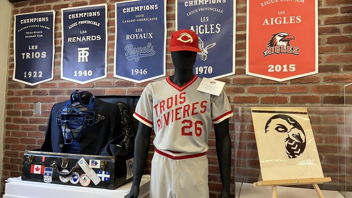 Les Aigles soulignent les 100 ans du baseball professionnel à Trois ...