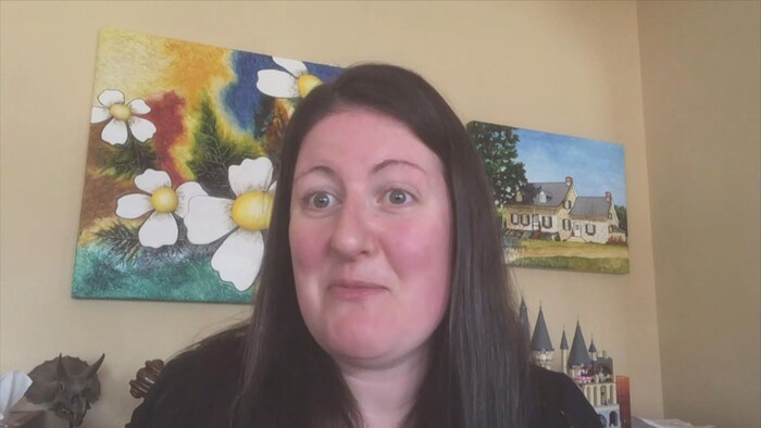 Danser sur les balcons pour socialiser durant la pandémie | Radio-Canada