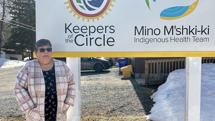 Des femmes autochtones formées pour construire des maisons modulaires écoénergétiques | Radio-Canada