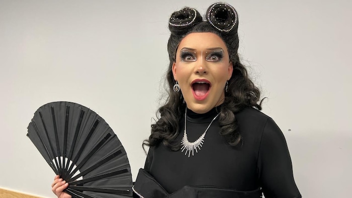 Contes pour enfants : la communauté des drag queens face à l ...
