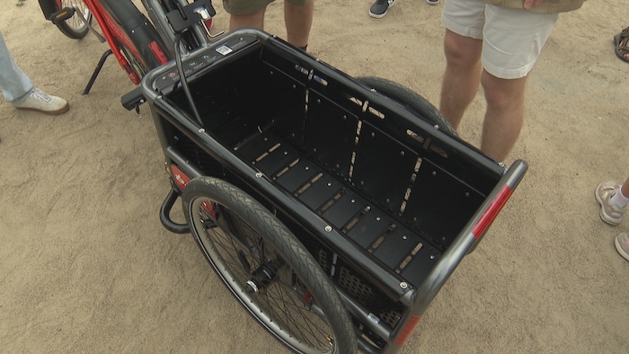 BIXI offre maintenant la location de remorques à Montréal | Radio-Canada