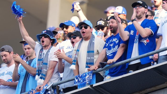 Une victoire méritée pour les partisans des Blue Jays | Radio-Canada