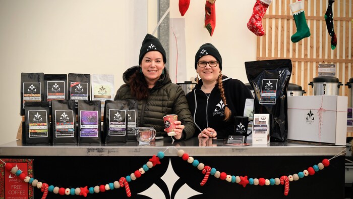 Des Manitobains font le plein de produits locaux pour les Fêtes au ...