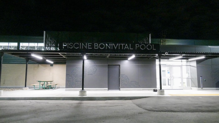 La piscine Bonivital à Winnipeg rouvre ses portes aux nageurs | Radio ...