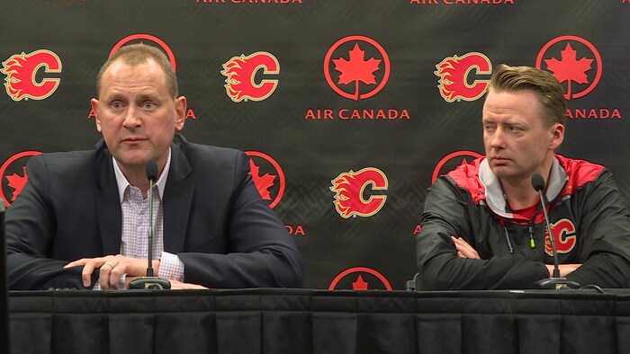Les Flames de Calgary indiquent la porte à Glen Gulutzan | Radio-Canada