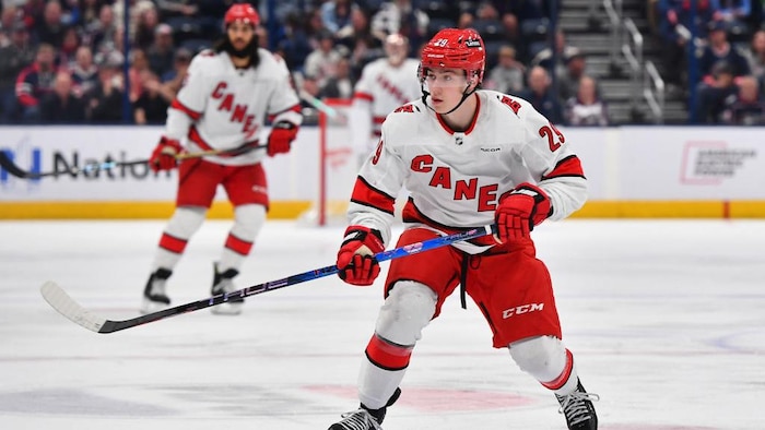 Un rêve réalisé, Bradly Nadeau a joué son premier match dans la LNH ...