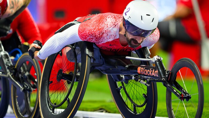 Brent Lakatos se reprend au 400 m et décroche la médaille d’argent ...