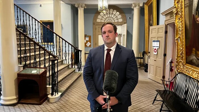 Le 988, une ligne d’urgence pour la prévention du suicide, est lancée ...