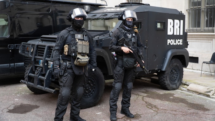 Des policiers racontent l’enfer du Bataclan | Radio-Canada