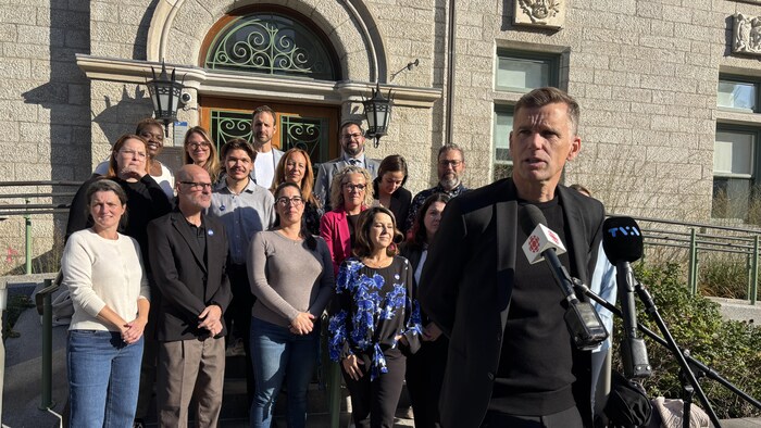 Sondage : Bruno Marchand accueille la première place avec « humilité ...