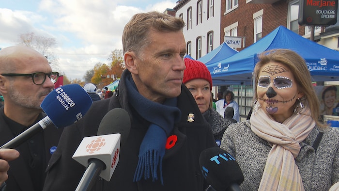 Mairie de Québec : une dernière tournée avant le jour J | Radio-Canada