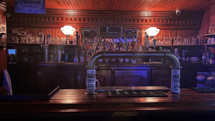 Le rideau est tombé au Cabaret de la dernière chance | Radio-Canada